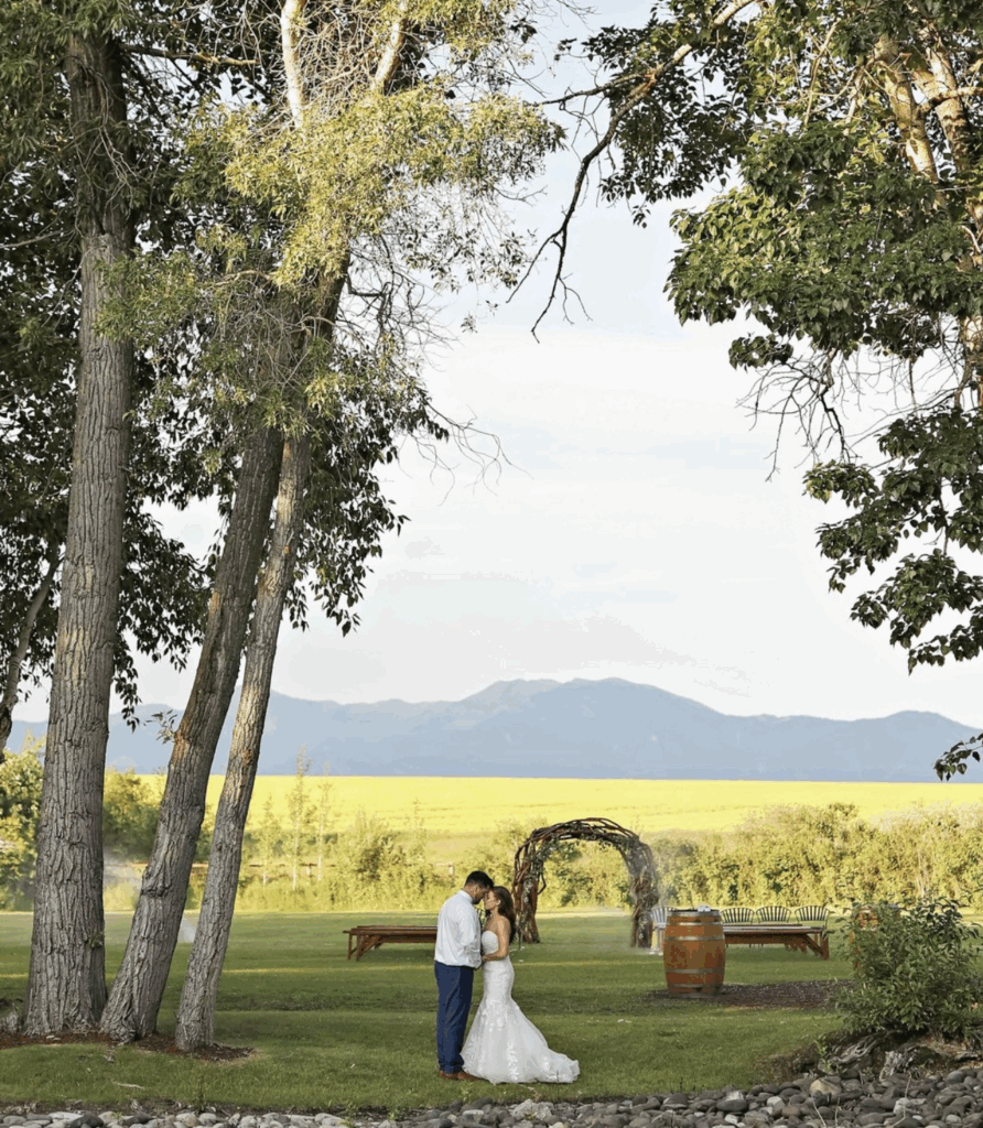 Getting Married at Rockin’ TJ Ranch in Bozeman, Montana: A Relaxed ...